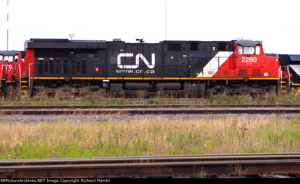 CN 2280